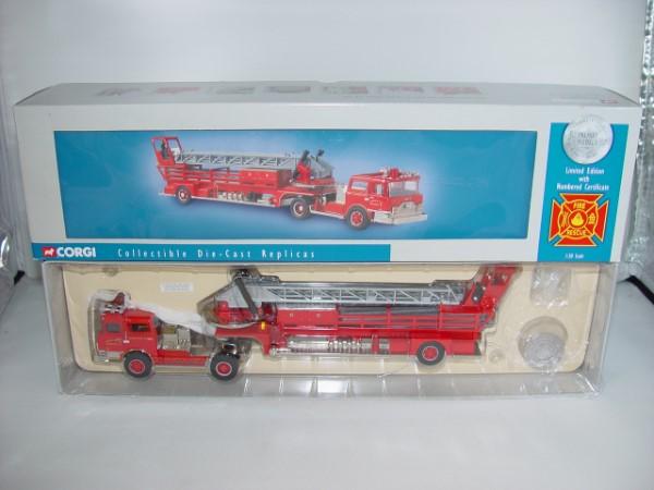 52103 Corgi Fire Rescue-Mack CF Aerial Ladder-Allentown P.A. - Brand ...
