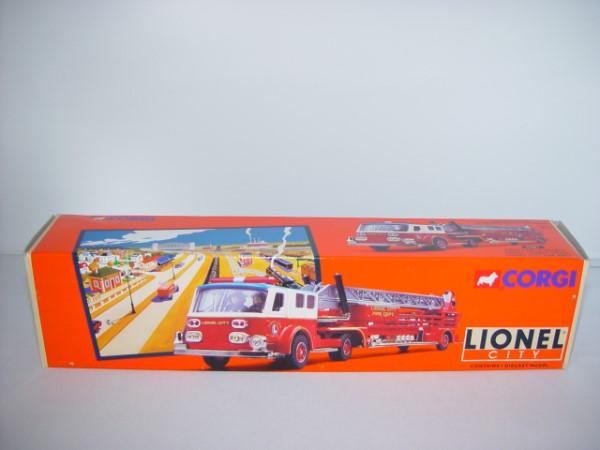 51801 Corgi Lionel City-American LaFrance Aerial Ladder truck lionel ...